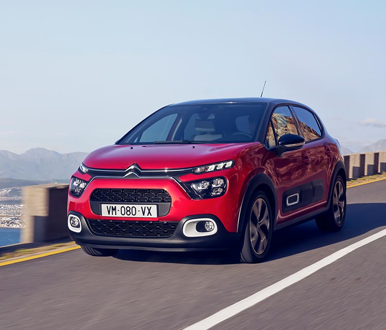 Summer drivers with Citroën style | Savings across the range